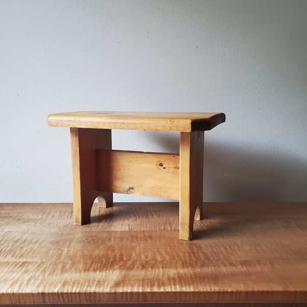 Japanese Stool - Etsy