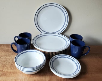 Vintage Corelle Classic Cafe Original Red 16 Piece Set for 4 Guests - Etsy