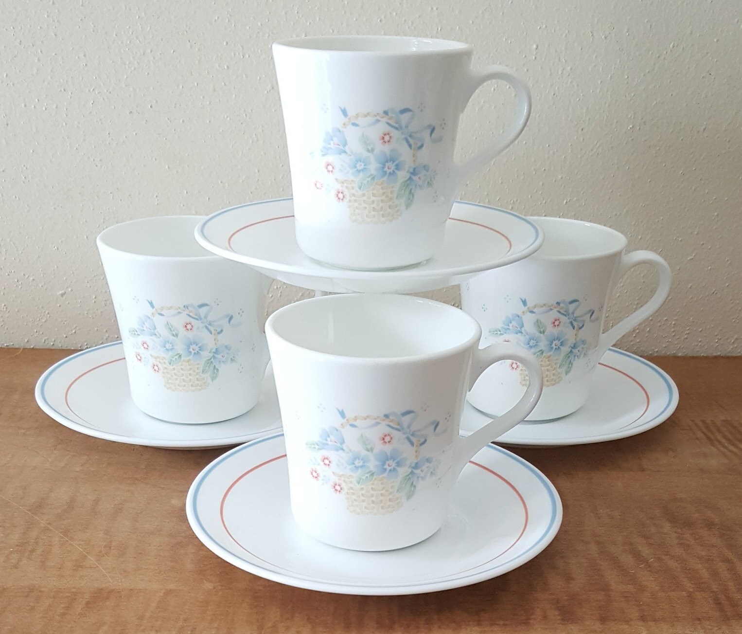 Vintage Corelle Country Cornflower Dinnerware: 21 Piece Set for 4 ...