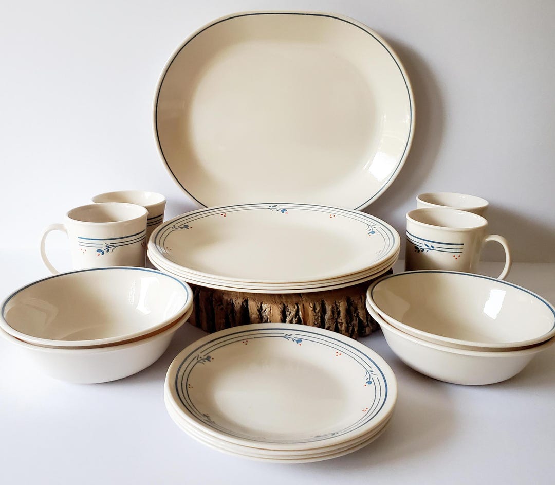 Vintage Corelle Country Violets Dinnerware Set: 17 Piece Service for 4 ...