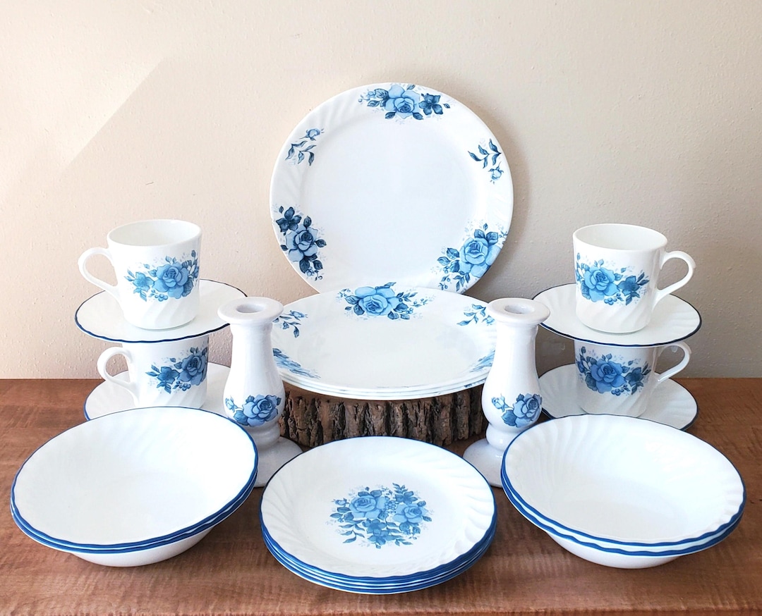 Vintage Corelle Blue Velvet Dinnerware: 20 Piece Set & 2 Candlesticks ...