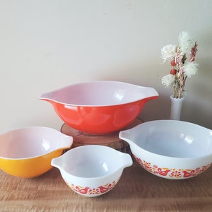 Vintage Pyrex Friendship Cinderella Mixing Bowls and Complete ...