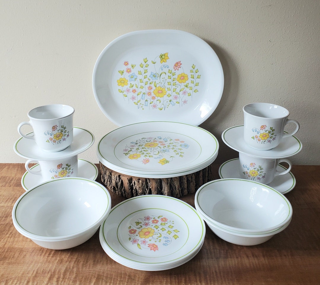 Vintage Corelle Spring Meadow Dinnerware 21 Piece Set for 4 - Etsy
