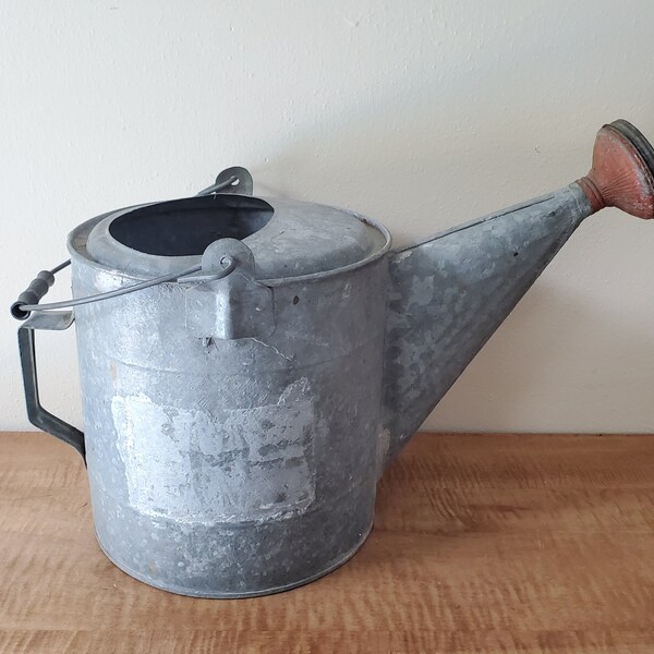 Vintage Watering Can - Etsy