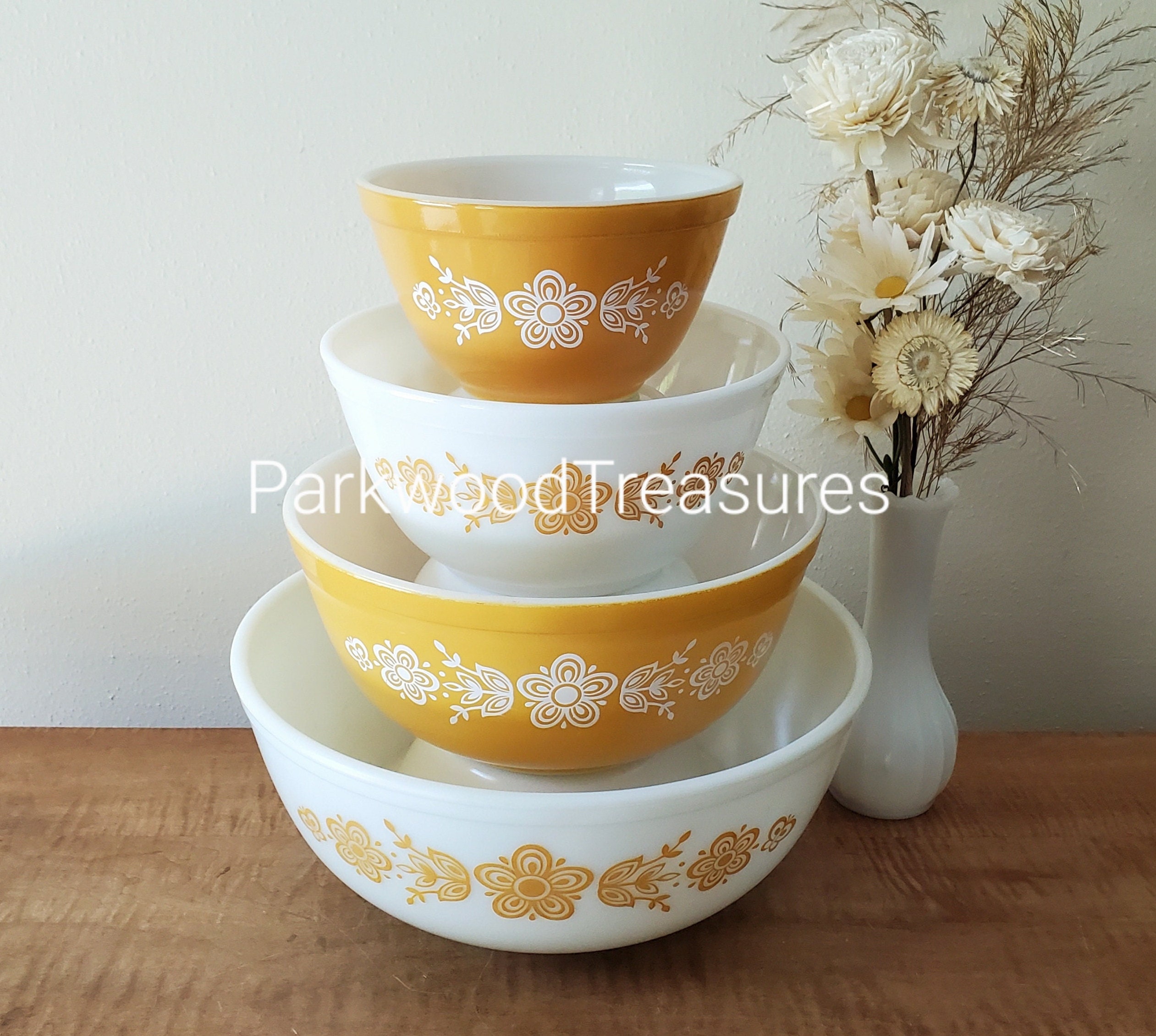 Vintage Pyrex Butterfly Gold Mixing Bowls Set of 4 - Etsy