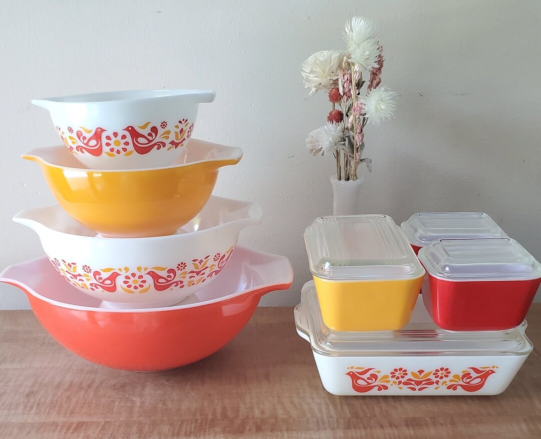 Vintage Pyrex Friendship Cinderella Mixing Bowls and Complete ...