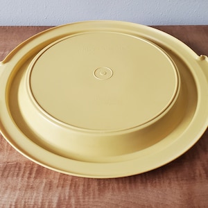 Vintage Tupperware Cake Carrier Keeper, Tupperware Cake Plate, Holds 8 ...