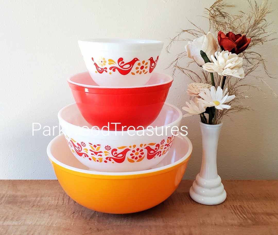 Vintage Pyrex Friendship Mixing Bowls - Etsy