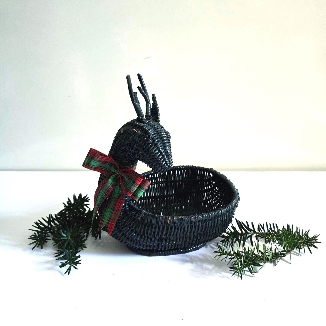 Wicker Deer Basket Vintage Christmas Decor /details in Description - Etsy