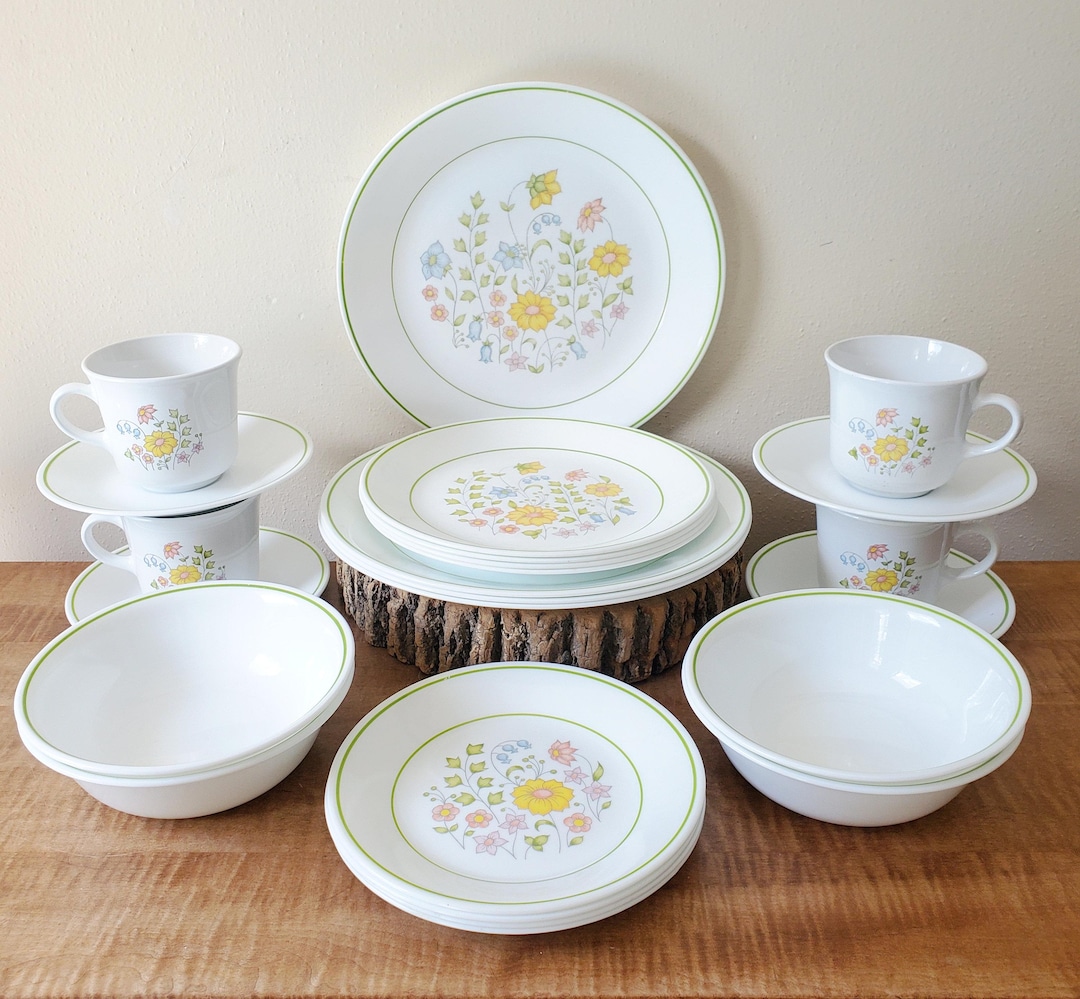 Vintage Corelle Spring Meadow Dinnerware 24 Piece Set for 4 - Etsy