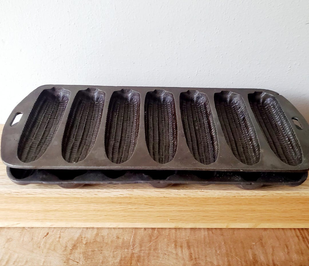 Cornbread Muffin Pan Vintage Mid-century Cast Iron Cornbread Mold - Etsy