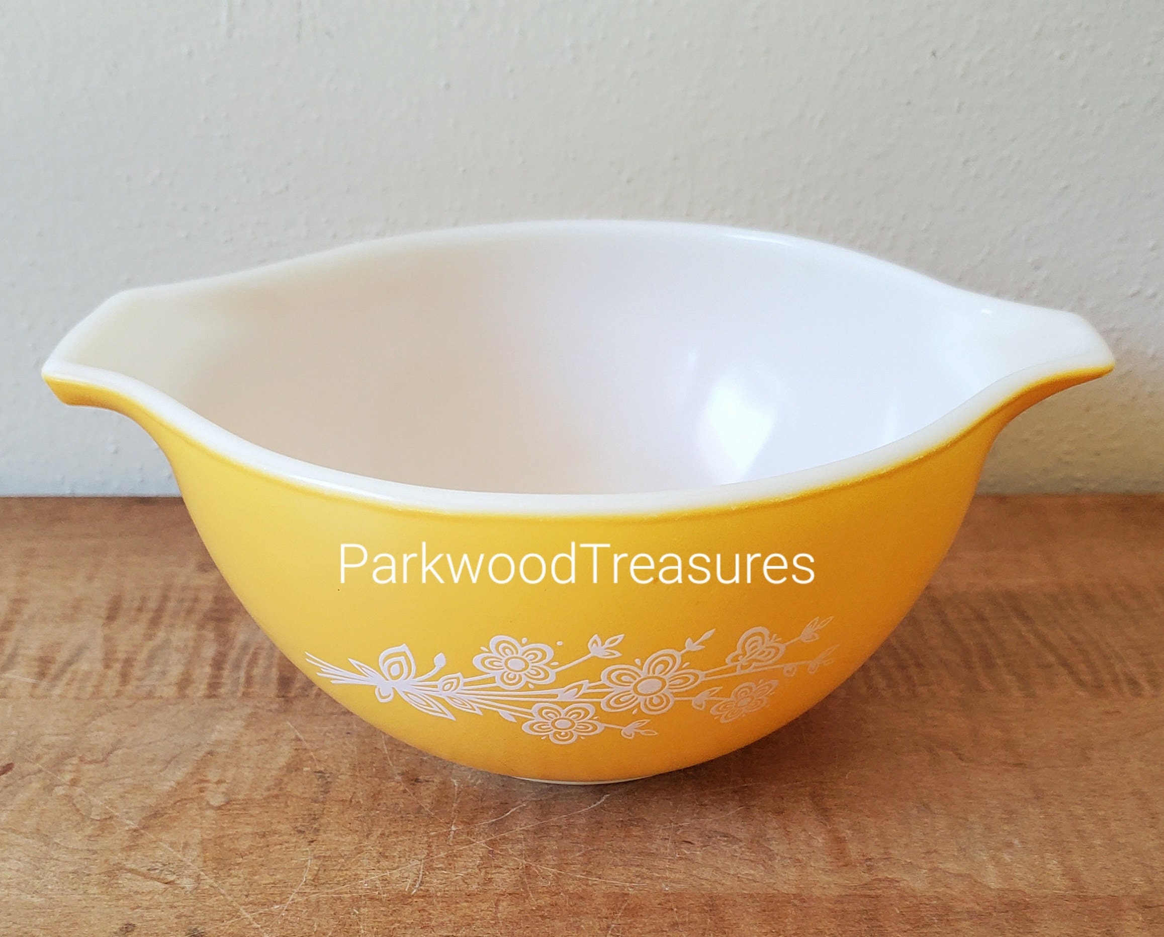 Vintage Pyrex Butterfly Gold Bowls Pyrex Mixing Bowl - Etsy