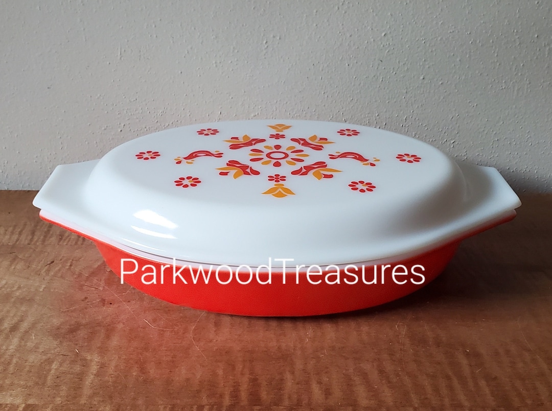 Pyrex Friendship Divided Casserole & Lid - Etsy