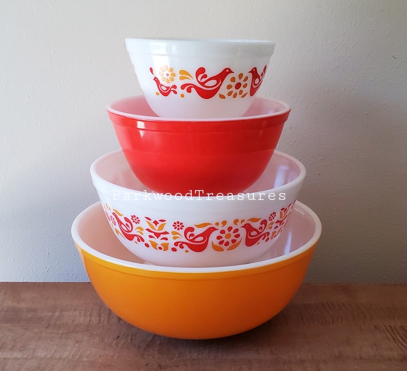 Vintage Pyrex Friendship Mixing Bowls - Etsy