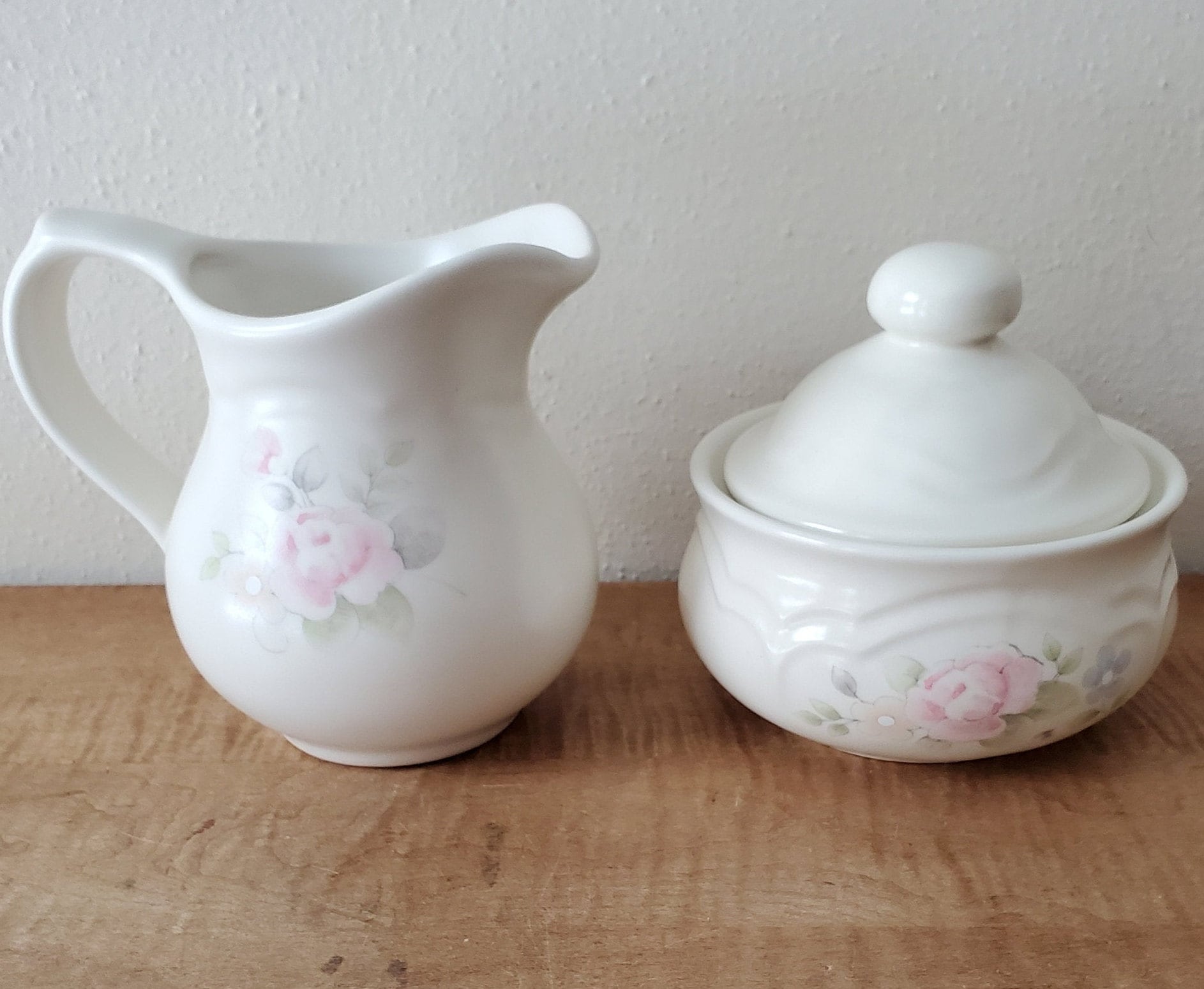 Vintage Pfaltzgraff Tea Rose Dinnerware 24 Piece Set for 4 /details in ...