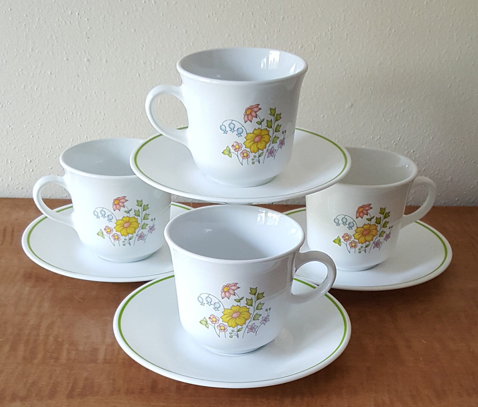 Vintage Corelle Spring Meadow Dinnerware 22 Piece Set for 4 - Etsy Israel