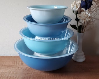 Vintage Pyrex Primary Blue Mixing Bowl / 401 Primary Colors Nesting ...