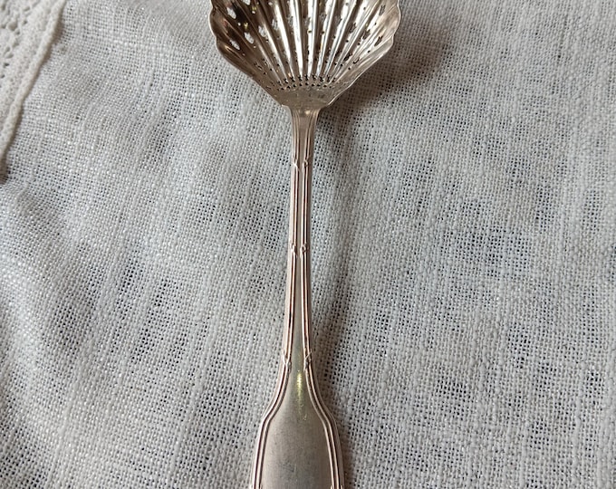 Vintage French Silverplate Sugar Sifting Spoon, Hand-cut Shell Bowl - Etsy