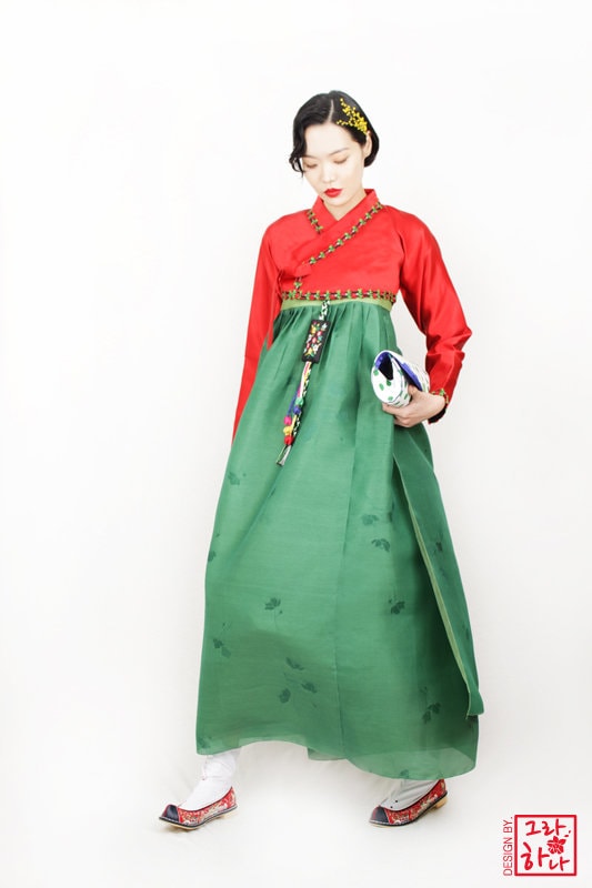 Green and Red Roses Hanbok Set - Etsy