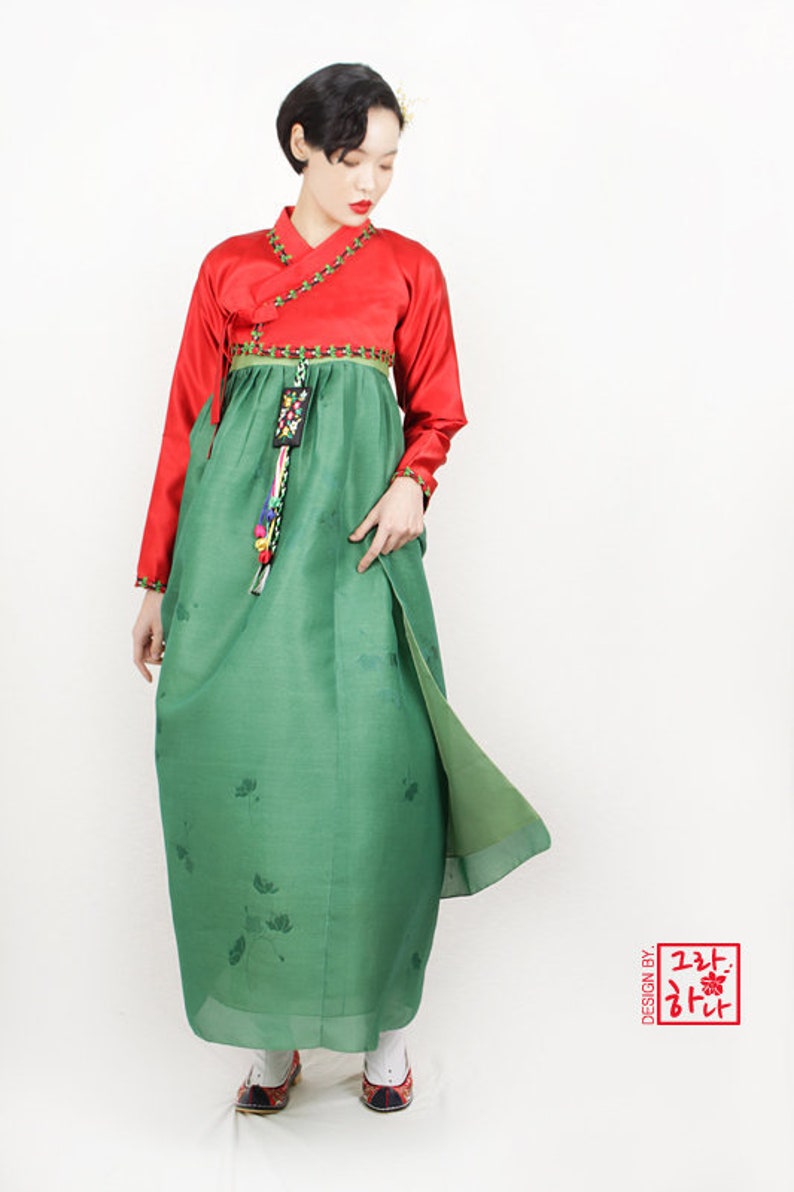 Green and Red Roses Hanbok Set - Etsy