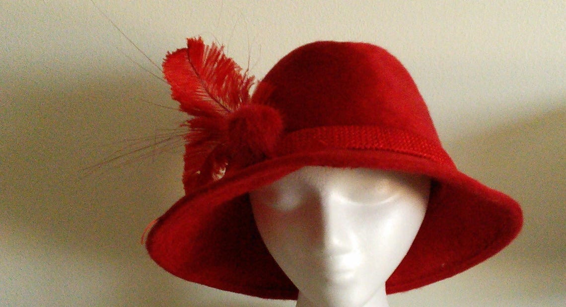 Sombrero de piel de castor rojo, cinta tejida, sombrero de plumas de ...