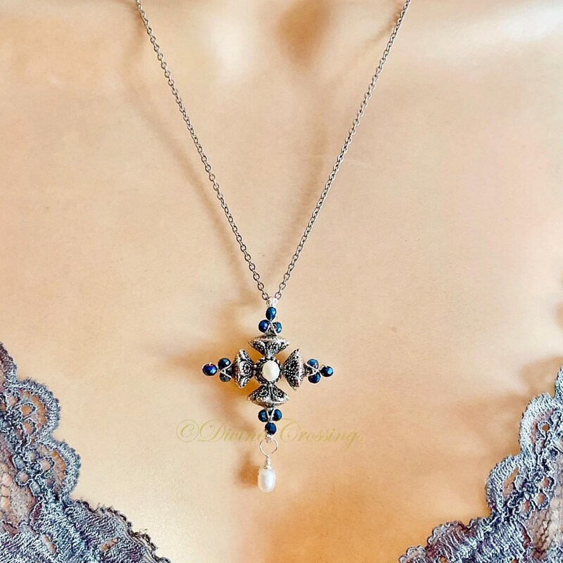 DivineCrossings - Etsy