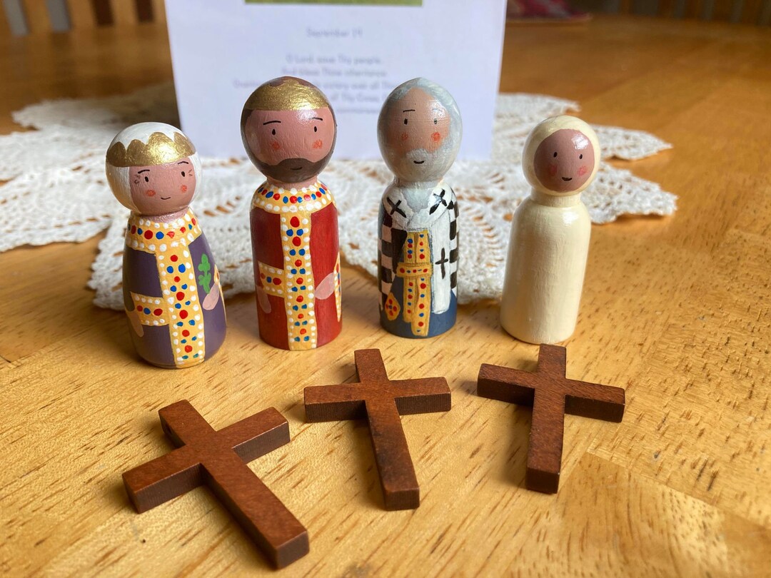 Elevation of the Cross Peg Doll Set - Etsy