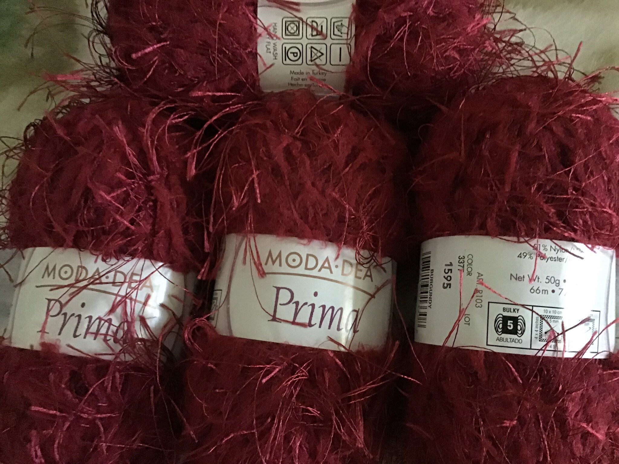 4 Skeins Coats Moda Dea Prima Burgundy Yarn - Bulky - Novelty - 50 ...