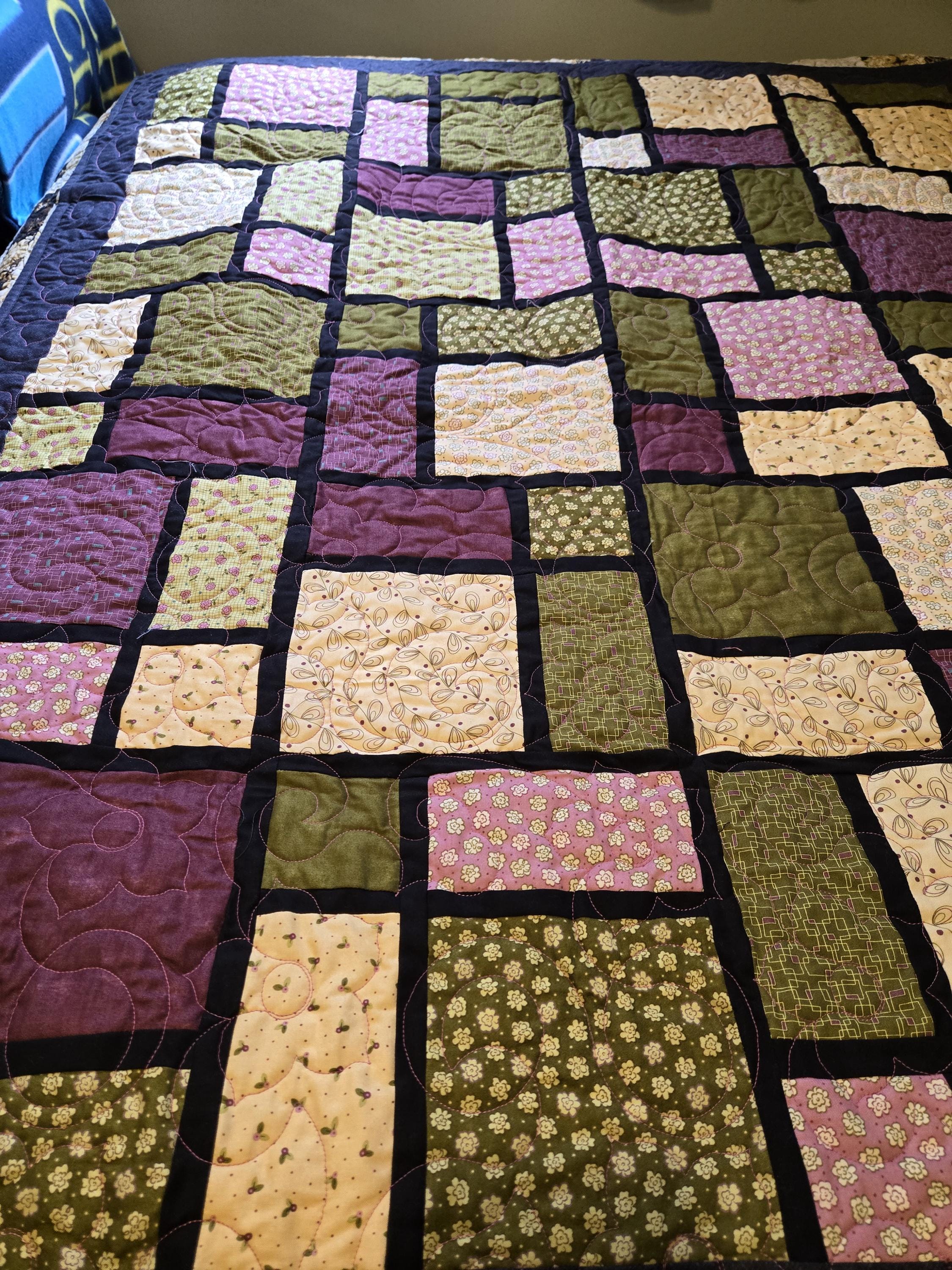 Flowered Block Lap Quilt - Etsy