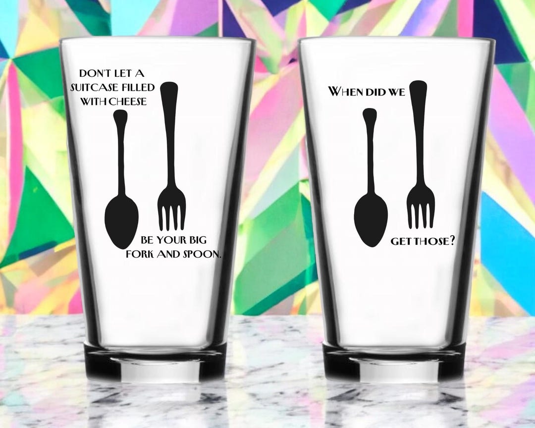 Everybody Loves Raymond Gift Set of 2 Engraved Pint Glasses Funny TV ...