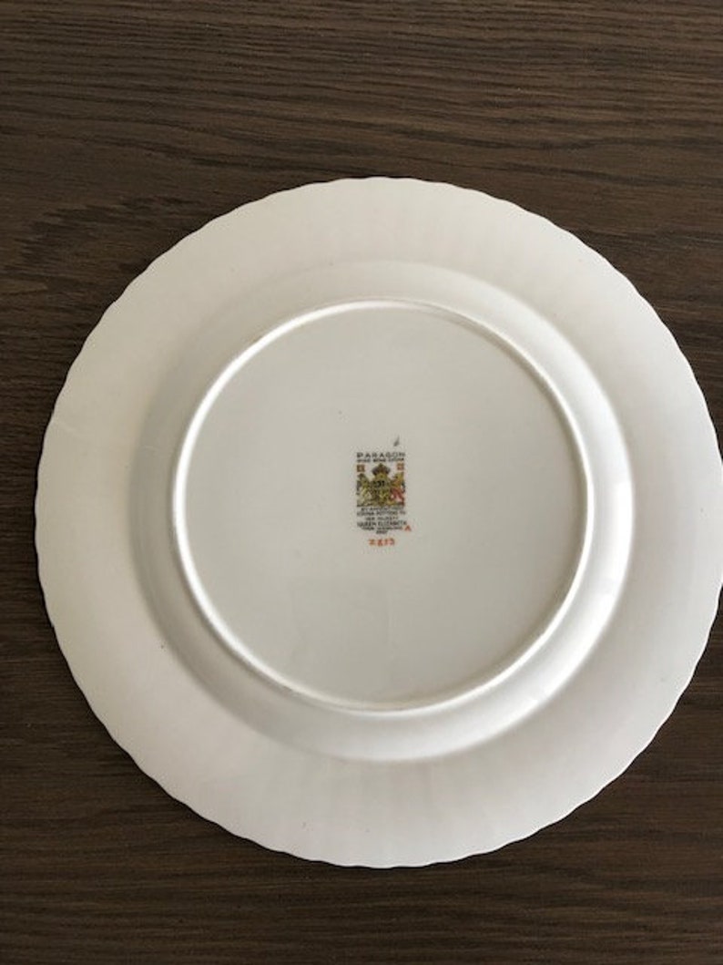 Paragon Plate By appointment china pottery to her majesty | Etsy