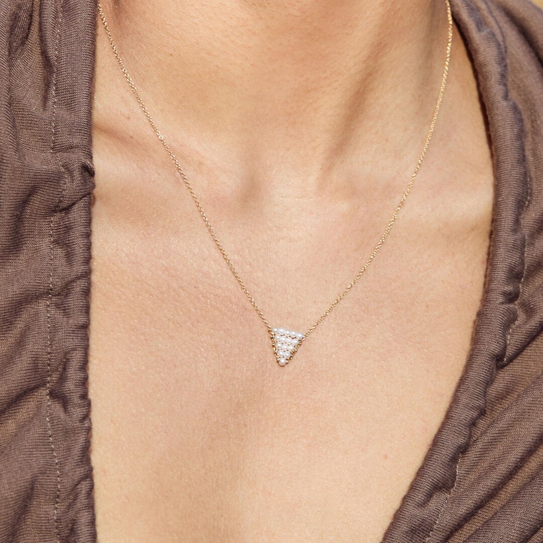 Precious Trigonaki • 14K Gold Chain Necklace With Tiny White Pearls - Etsy