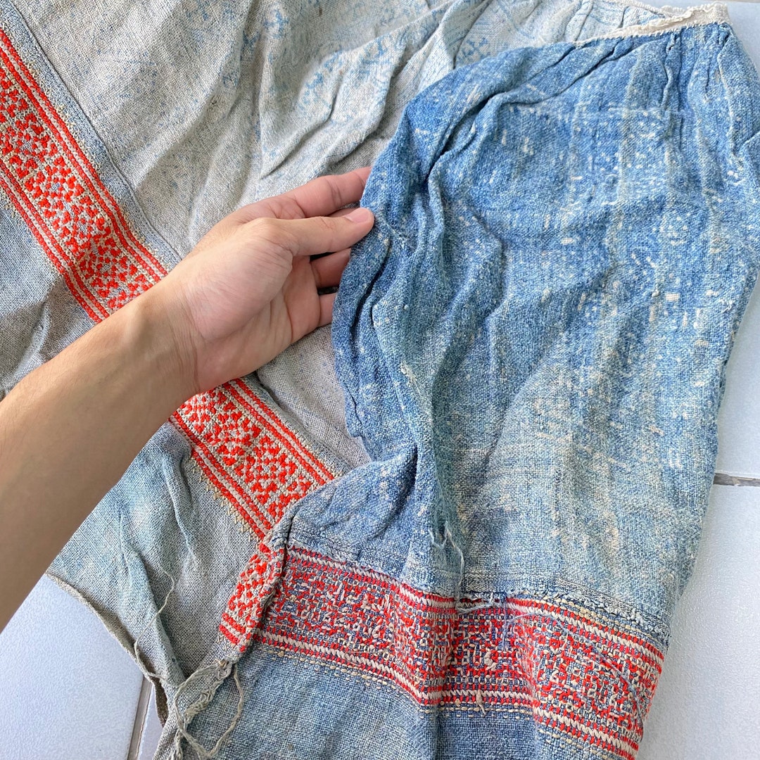 Vintage Hmong Hemp Batik Fabric: Embroidered Boho Textile (360.0 Cm X ...
