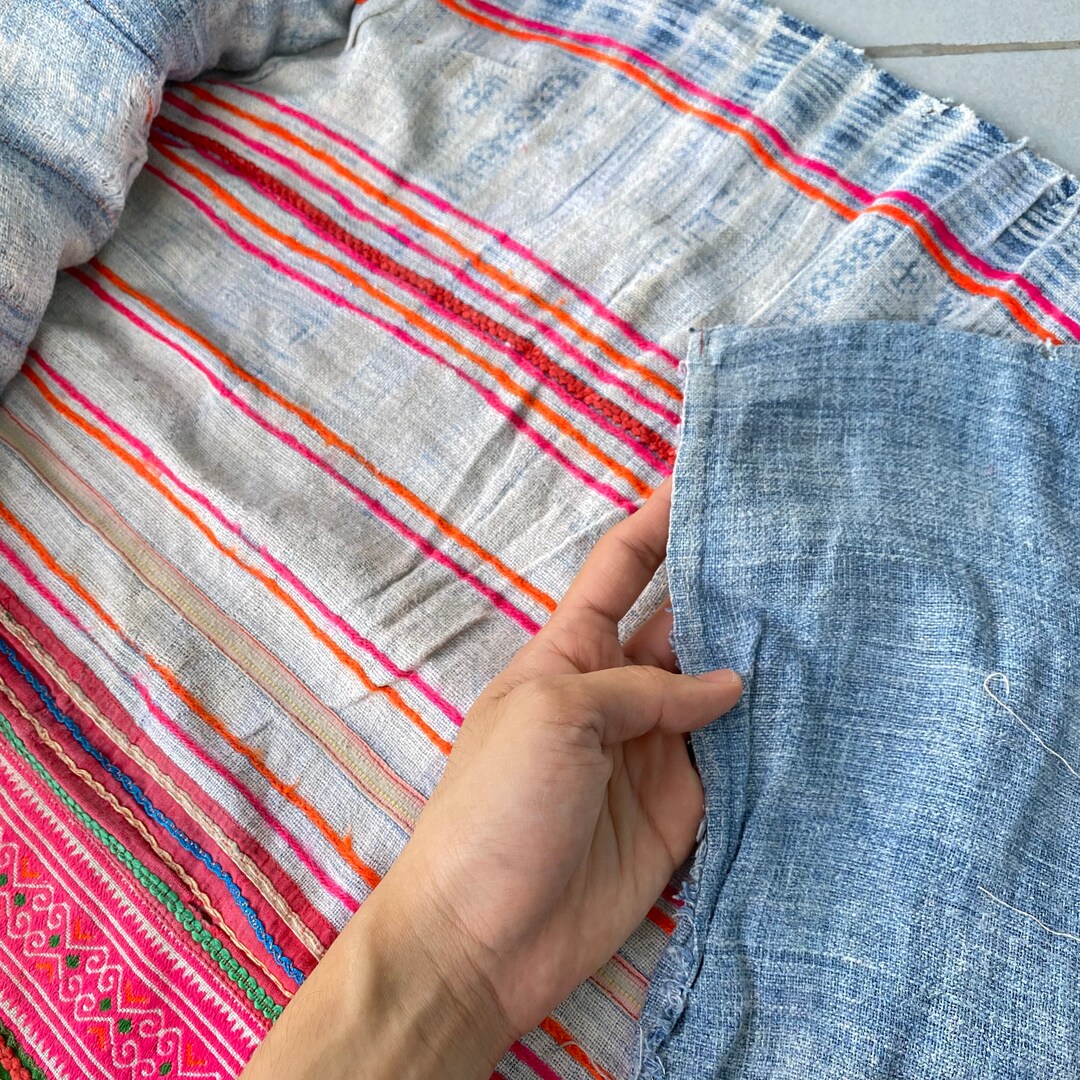 Vintage Hmong Hemp Batik Fabric: Embroidered Tribal Textile (300.0 Cm X ...