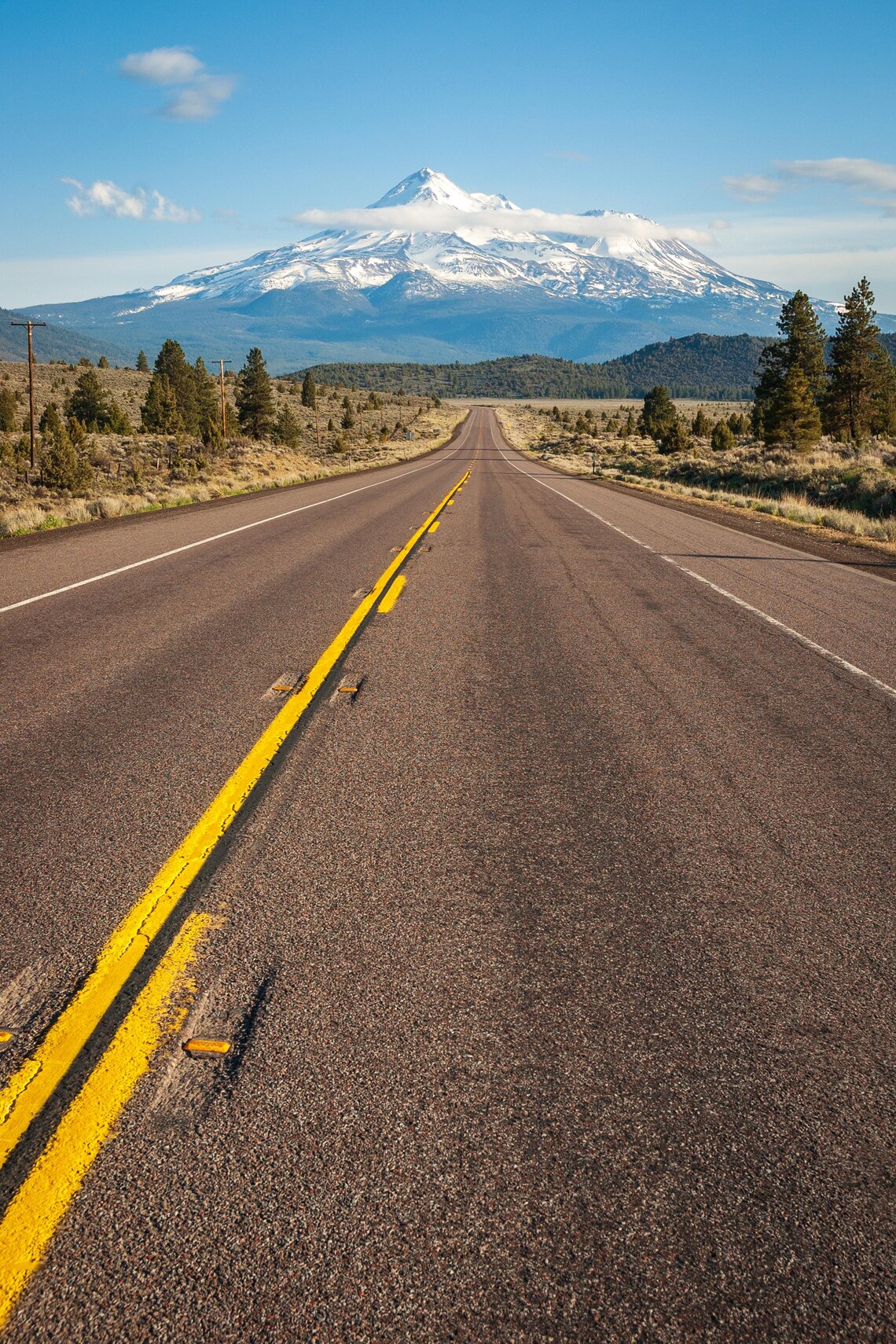 Roadway Leading to Mount Shasta – Shasta-trinity National Forest ...