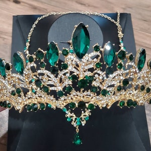 Beautiful Emerald Green Crown - Etsy
