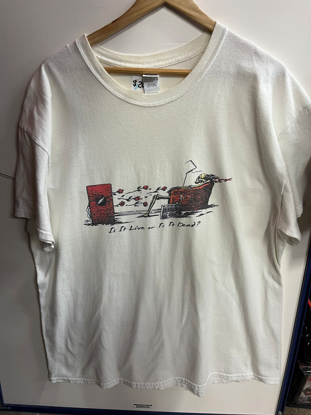 Vintage Original Grateful Dead is It Live or is It Dead Graphic Tee XL ...