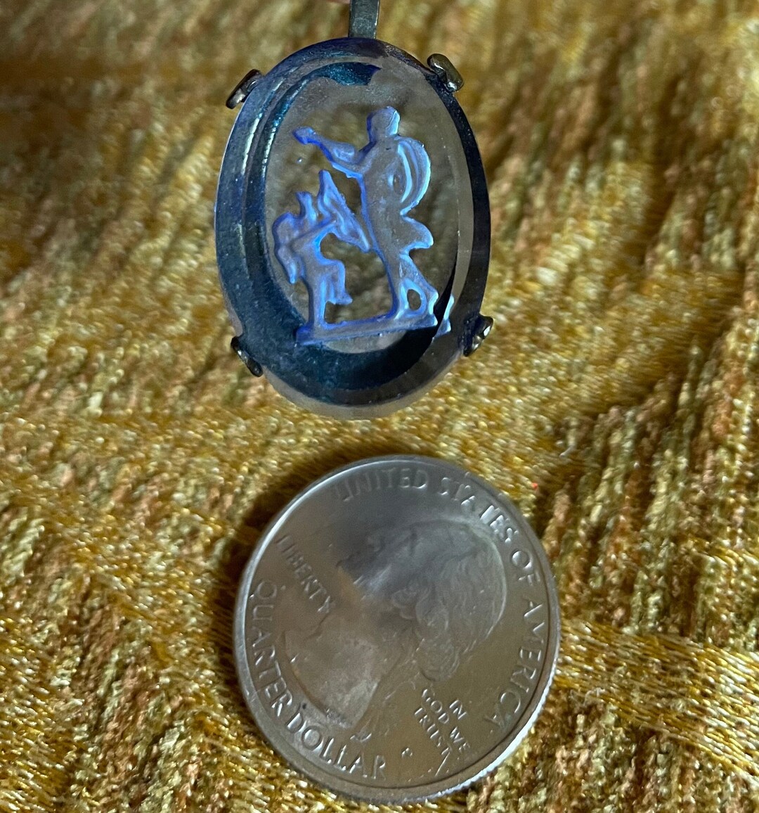 Reverse Intaglio Cupid Pendant - Etsy