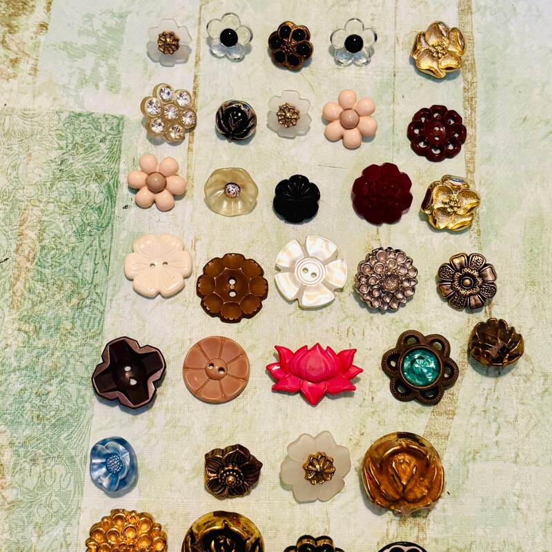 Large Floral Buttons - Etsy