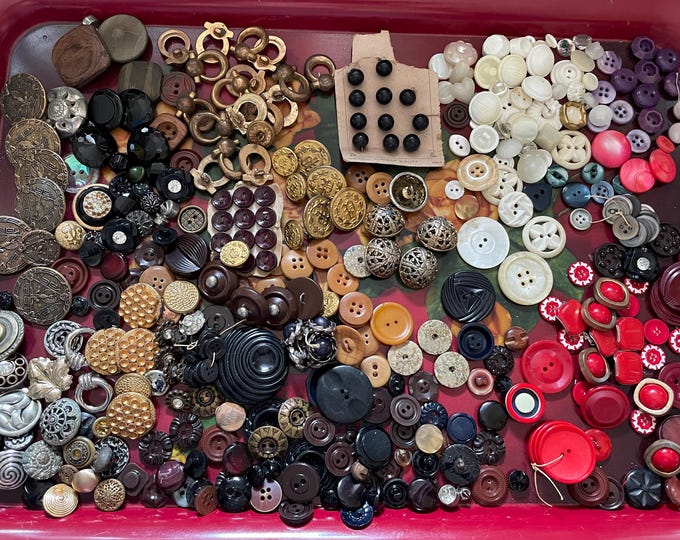 Destash 250+ Vintage Buttons - Etsy