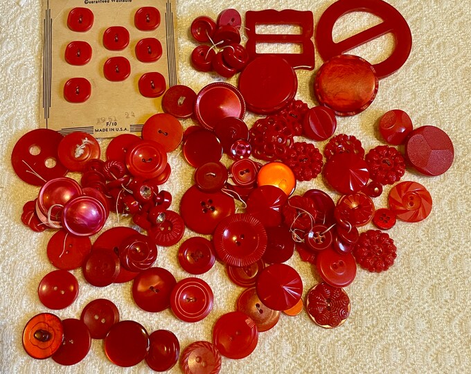 100 Red Plastic Buttons & Buckles - Etsy
