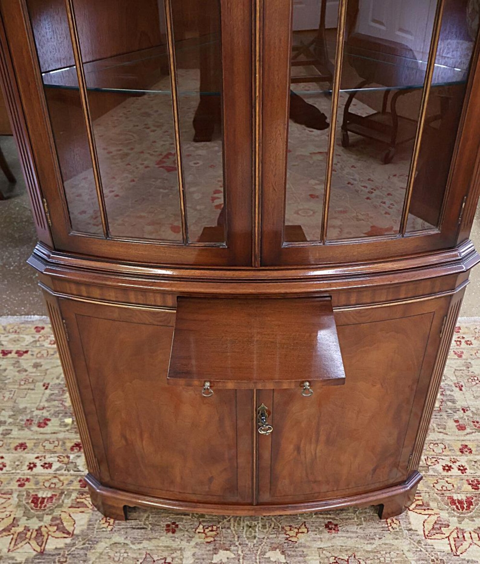 English Bevan Funnell Reprodux Mahogany Chippendale Corner Cabinet - Etsy