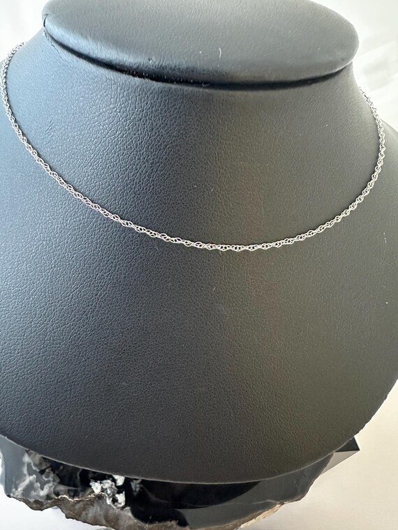 14 karat white gold, baby rope chain - Gem