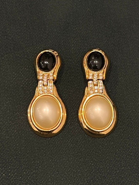 RARE pair Ciner vintage costume earrings! - Gem