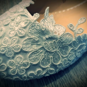 Beautiful Delicate Ivory or White Bridal Wedding Lace Flat Ballerina ...