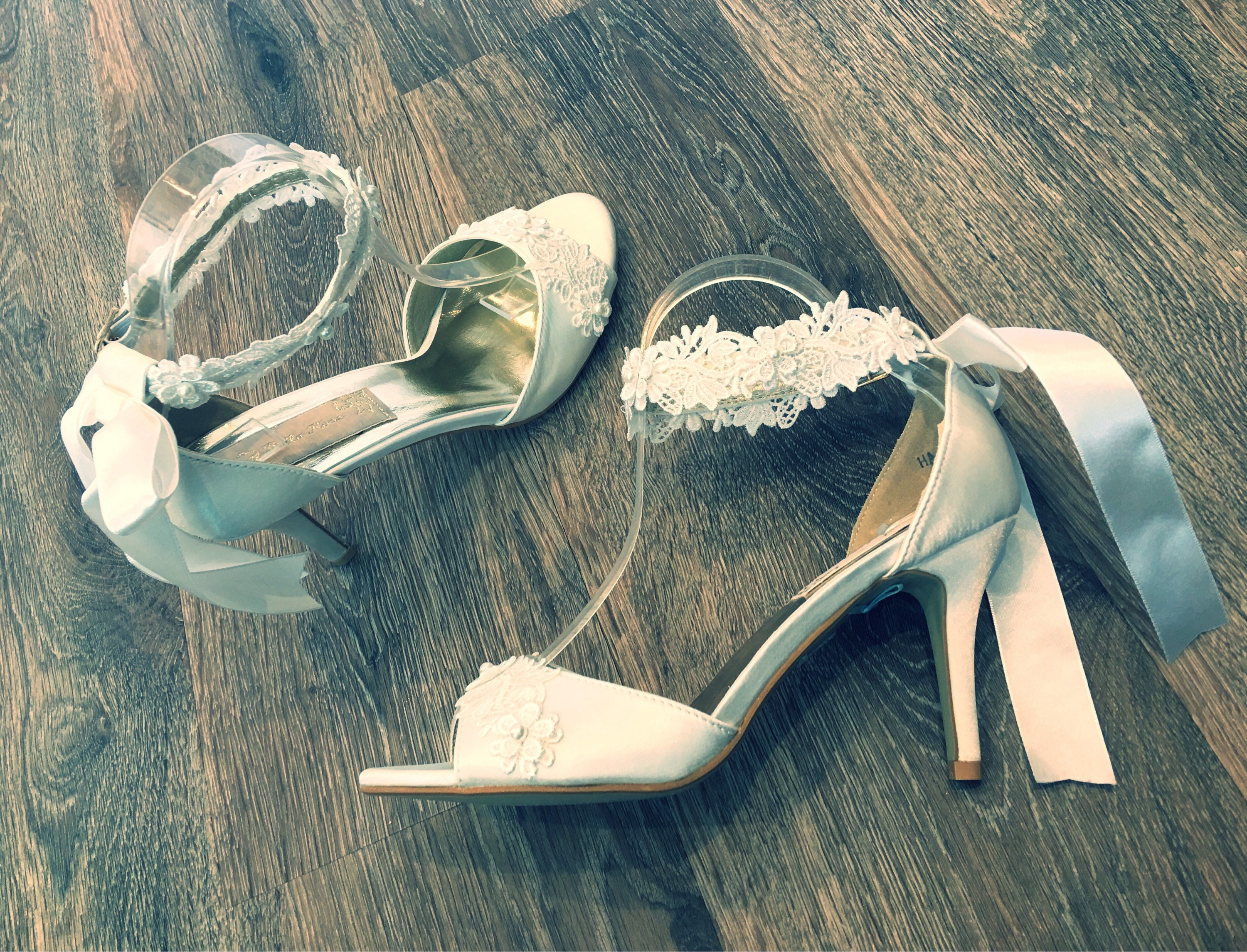 Beautiful Matching Ivory Lace Heel & Flip Flop Duo - Etsy