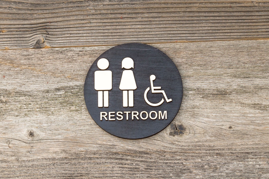 Round Wooden Unisex & Handicapped Restroom Door Sign. Rustic Toilet ...