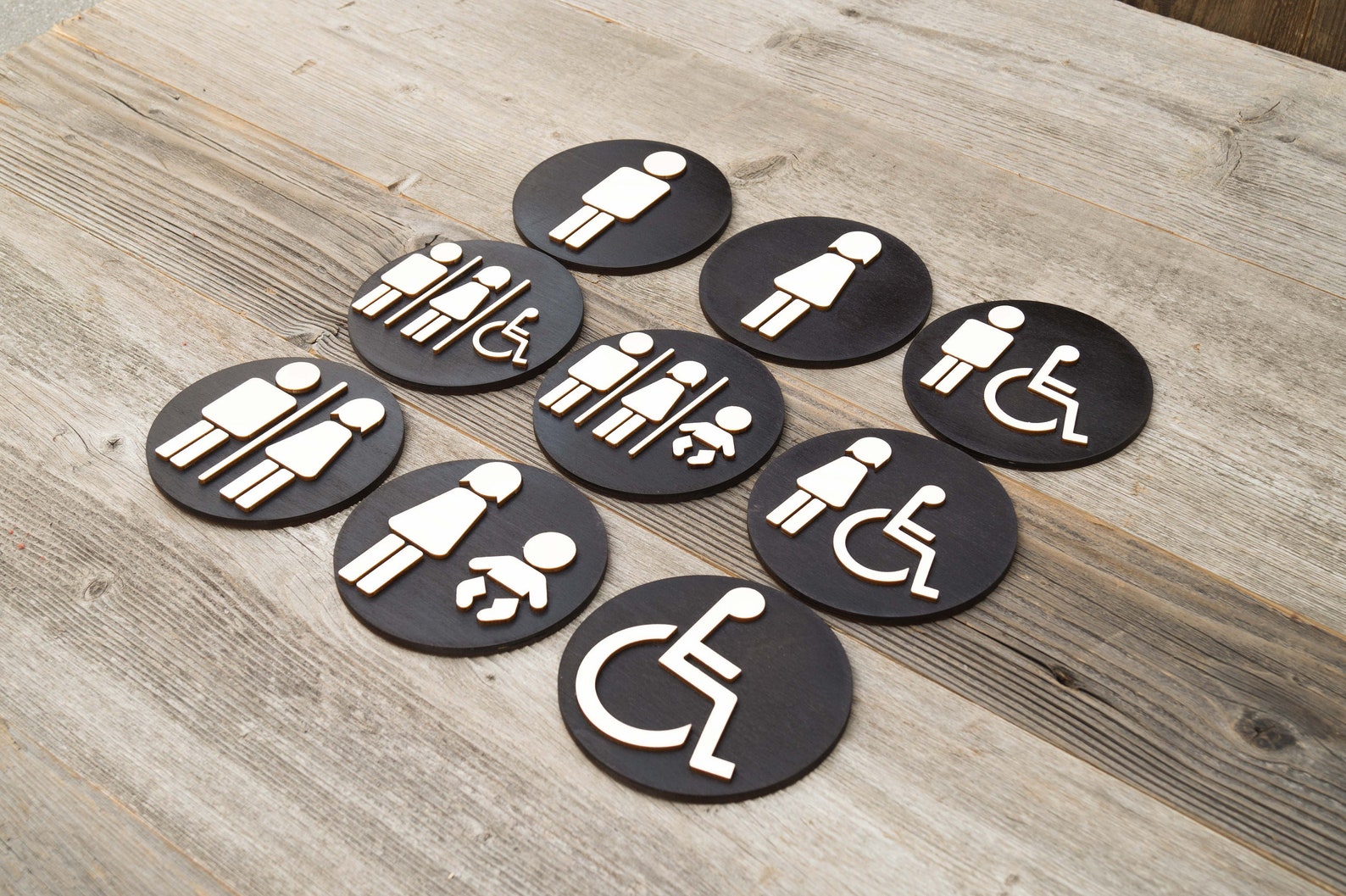 Round Toilet Door Sign. Wooden Rustic Restroom Signs Set. - Etsy