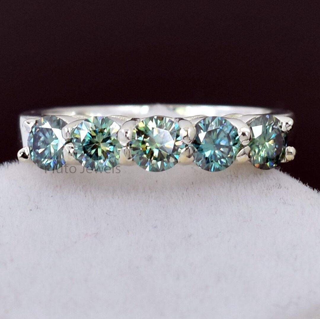Amazing 1 Ct, Round Brilliant Cut Lab Created Blue Diamond Band Ring ...