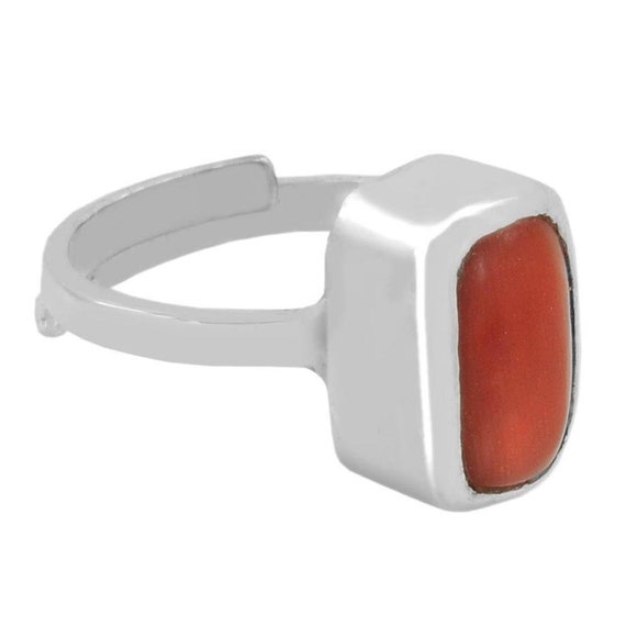 Natural Kareena Kapoor Moonga Ring Design